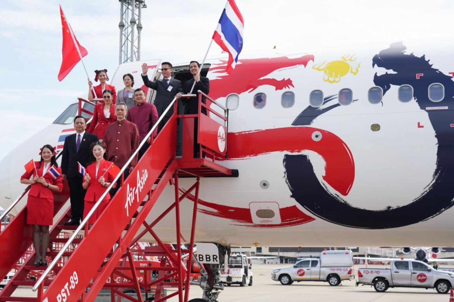 AirAsia's New A320 Livery Celebrates China & Thailand Friendship