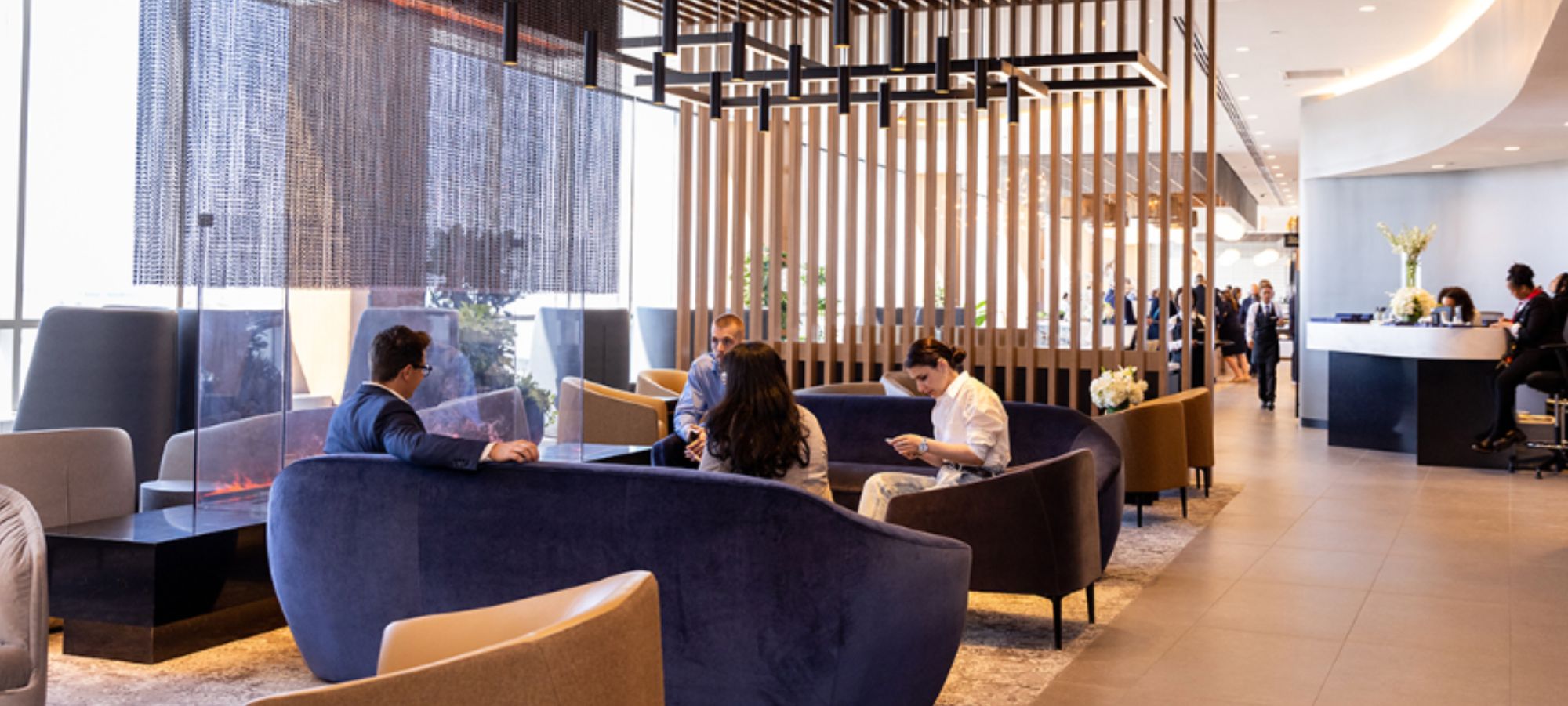 American Airlines Expands Lounge Investment at Charlotte Douglas: What ...