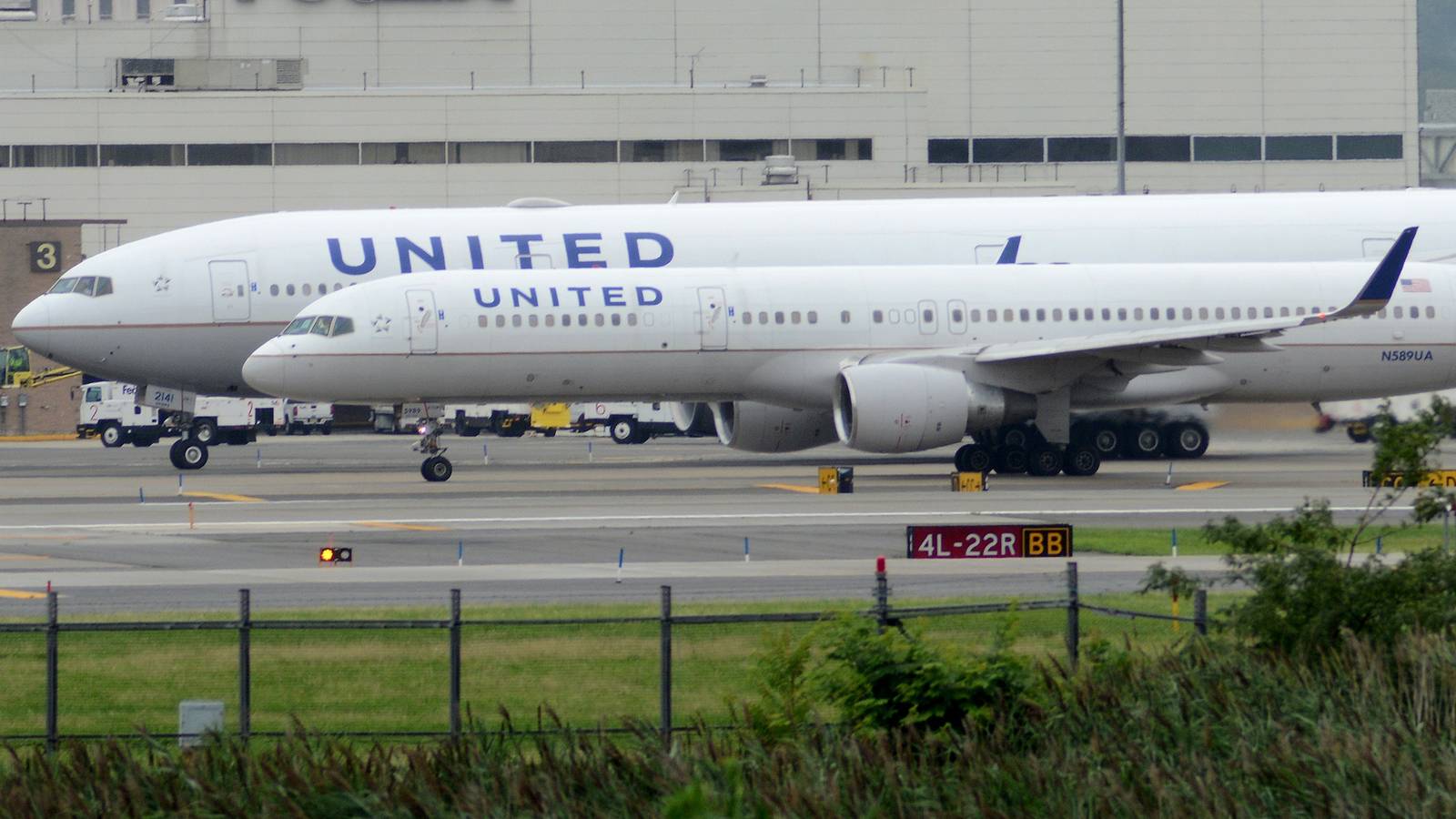 United Airlines' Easy Boeing 757 Retirement: What It Means For You