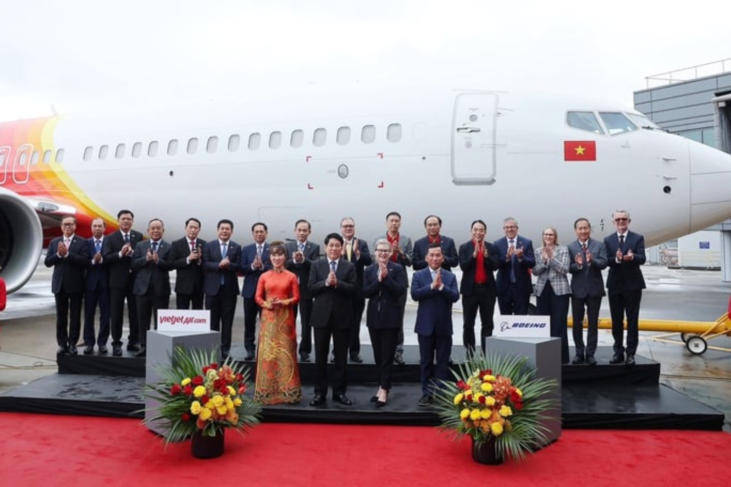 Vietjet AirAsia Receives First Boeing 737 MAX 8: US-Vietnam Milestone Flight