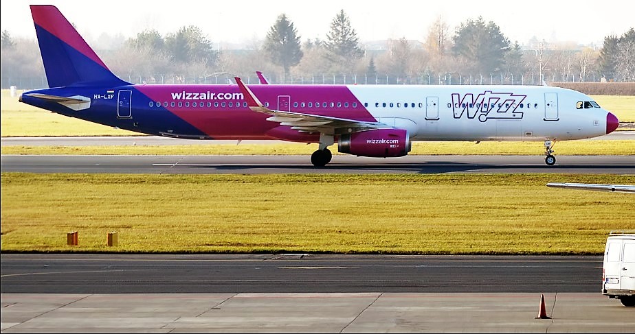 Wizz Air A321neo Fiumicino: New Aircraft Arrives at Rome Airport